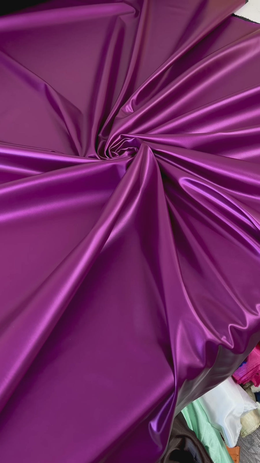 Magenta Metallic Stretch Faux Leather – KikiTextiles
