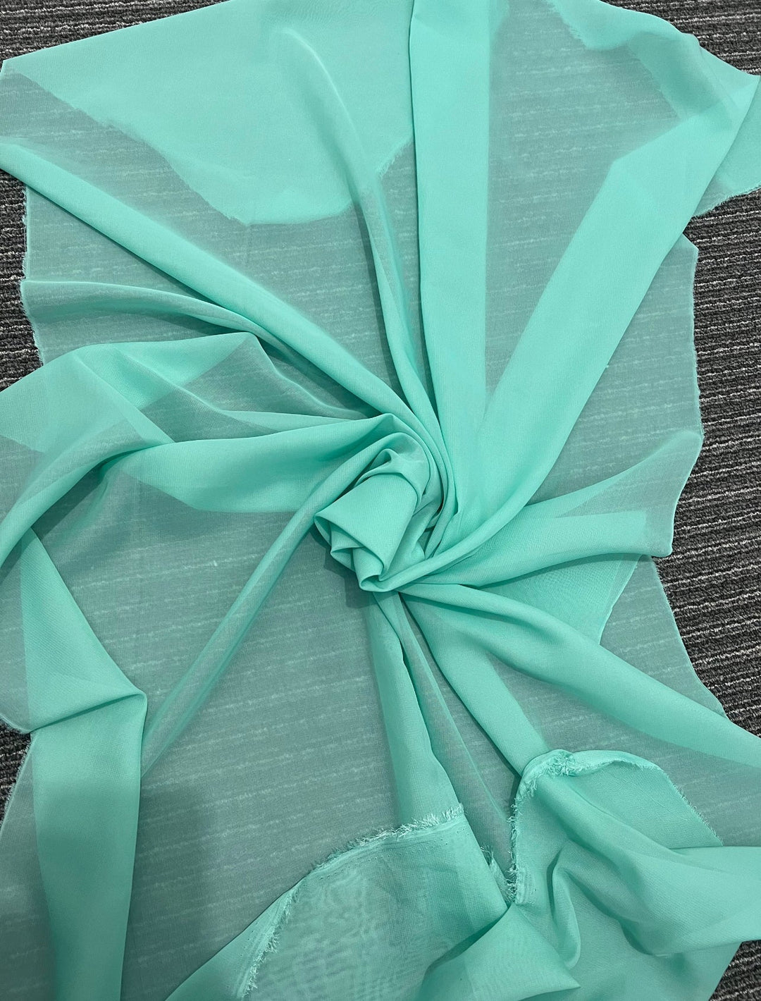Mint Chiffon – KikiTextiles