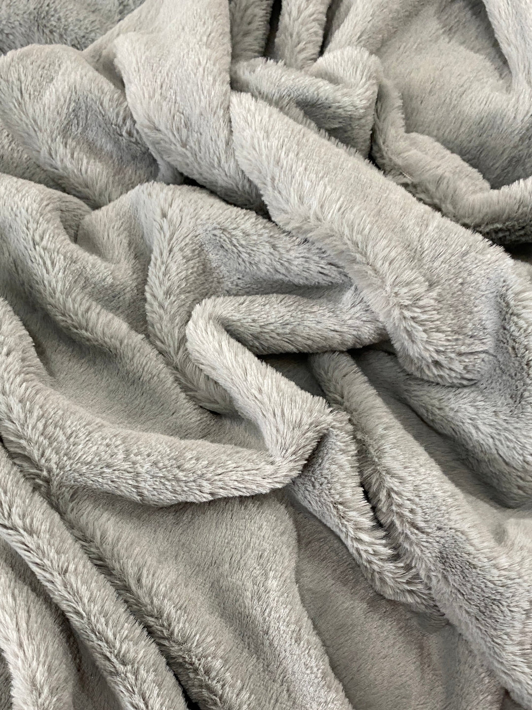 Shop High Quality Faux Fur Fabric by Yard | Faux Fur Fabrics - Kiki ...